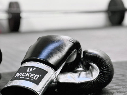 How to Choose the Perfect Boxing Gloves - WB Blog – Wicked Boxing