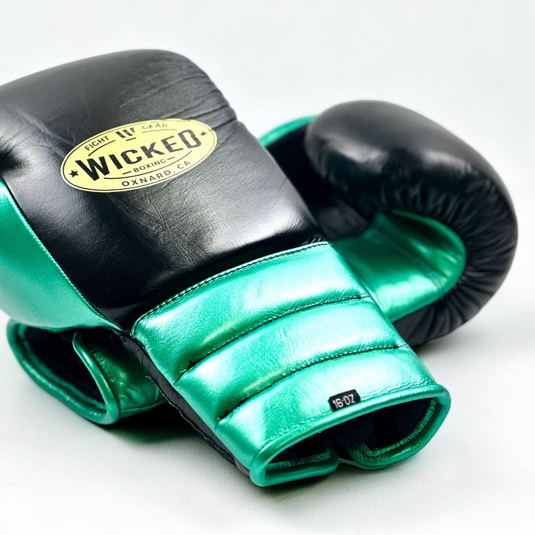 Gloves – Wicked Boxing